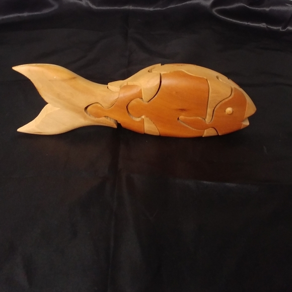 Games | Vintage Carved Wood 3d Fish Puzzle Figure 1996 Signed Excellent ...